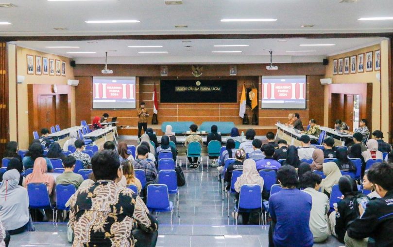 Ratusan Mahasiswa FMIPA UGM Hadiri Hearing Dekanat: Fasilitasi Diskusi Mahasiswa dengan Pemangku ...