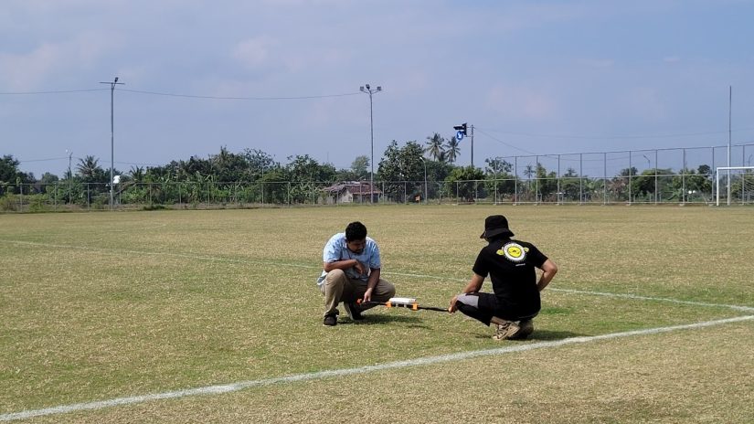 Uji Kelayakan Sensor Magnetik Drone Rakitan Tim Riset Geofisika FMIPA ...